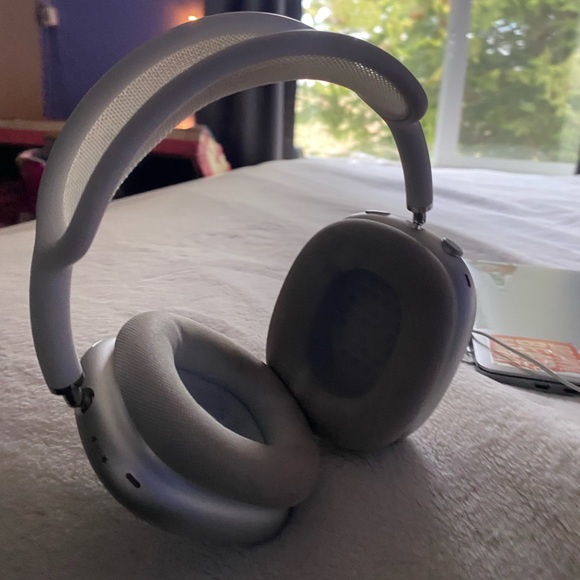 Apple | Headphones | Wireless Overear Headphones Silver | Poshmark